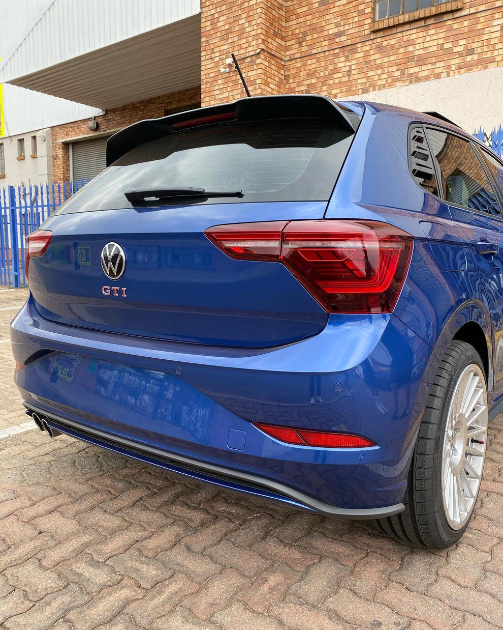 VW Polo AW TSI / R-Line Window Louvers – SPORTMAX DESIGN SA